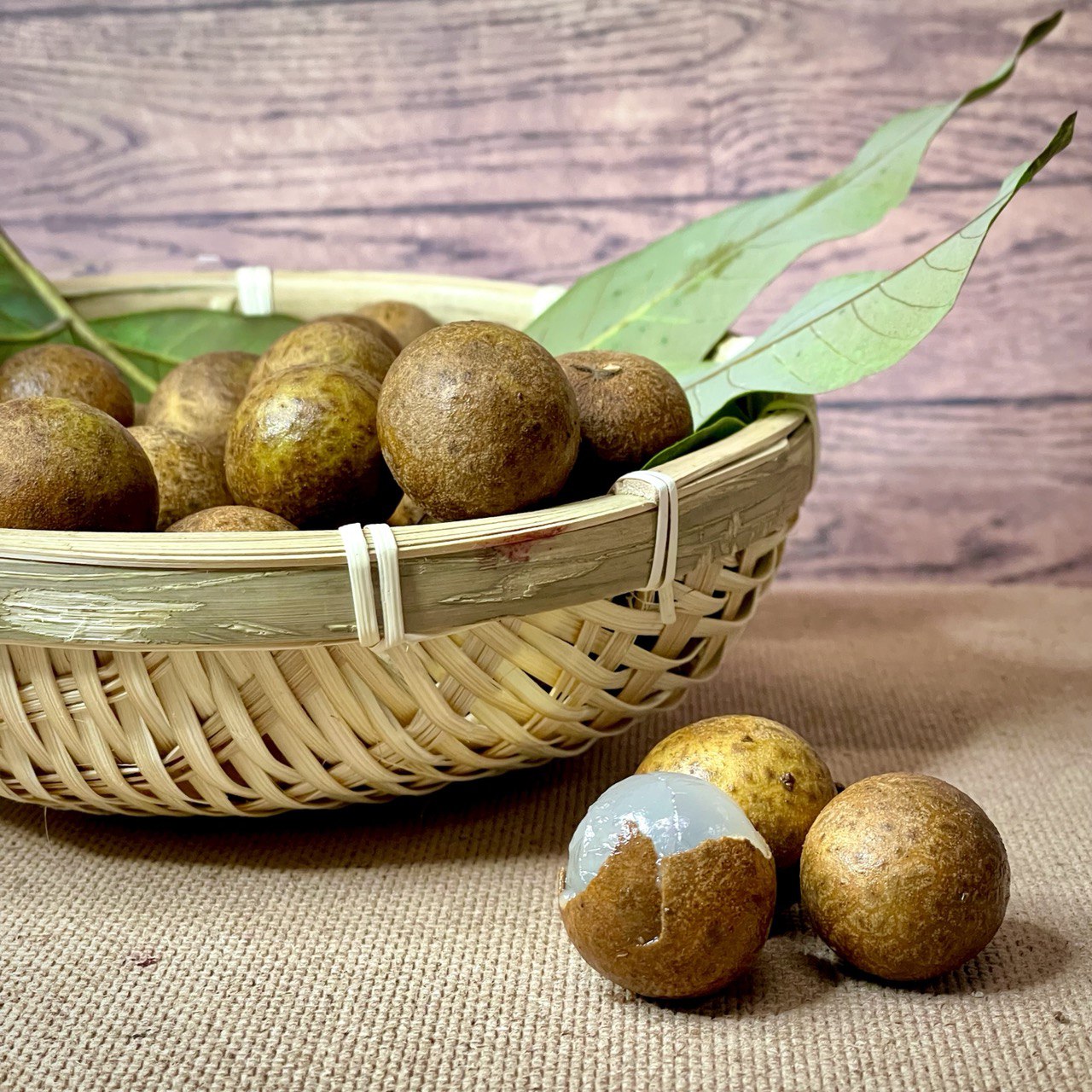 Organic Thai Longans – Happy Fruits (Happy Group Pte Ltd)